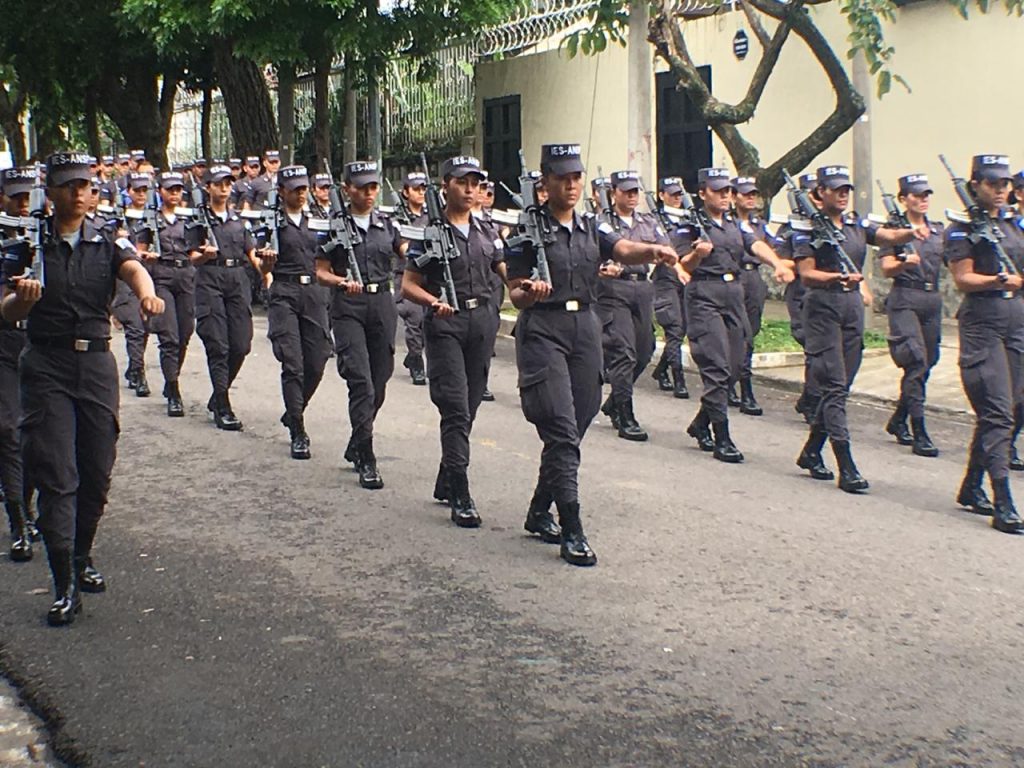 FOTOS: Estudiantes de la ANSP muestran su disciplina y destreza en ...